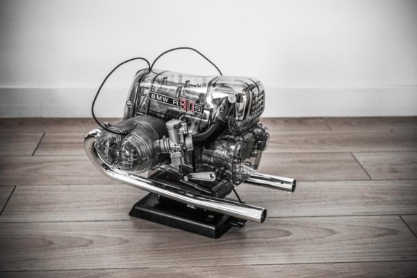 BMW R90 S Boxer engine model of the brand Franzis